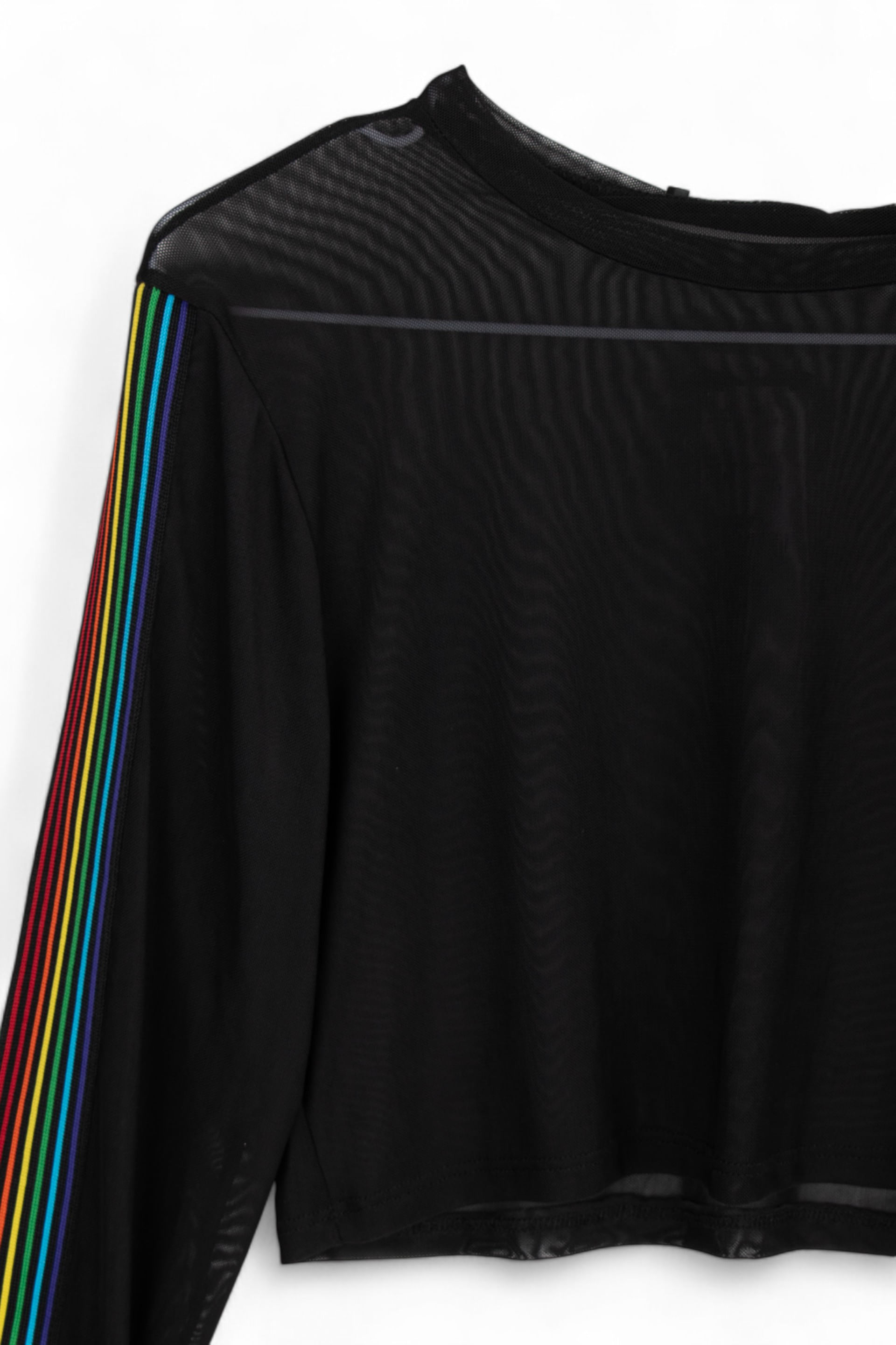 Remera MARCA INTERNACIONAL T: Large - Galpón de Ropa